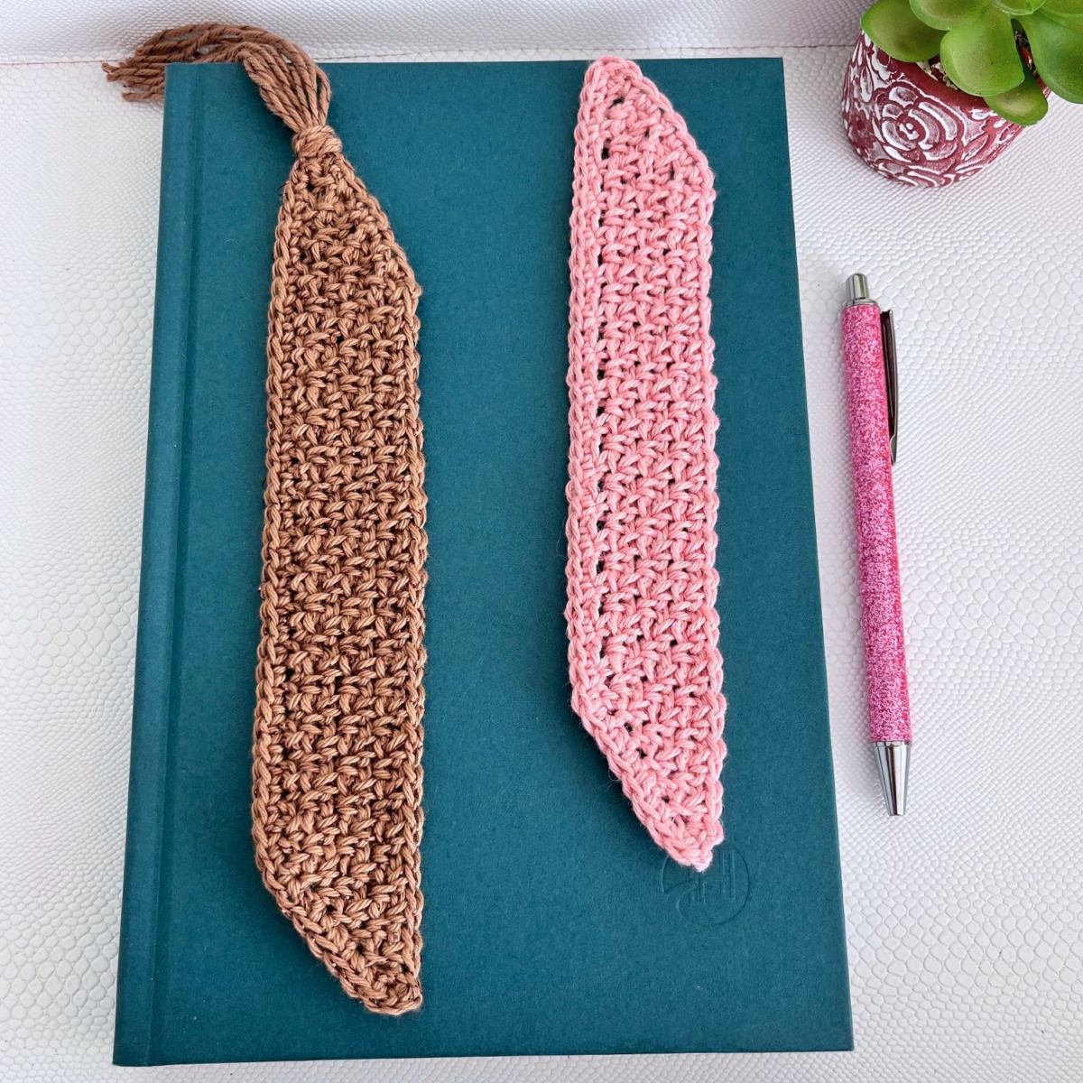 Crochet an Easy Slanted Moss Stitch Bookmark with a Tassel - Simply ...